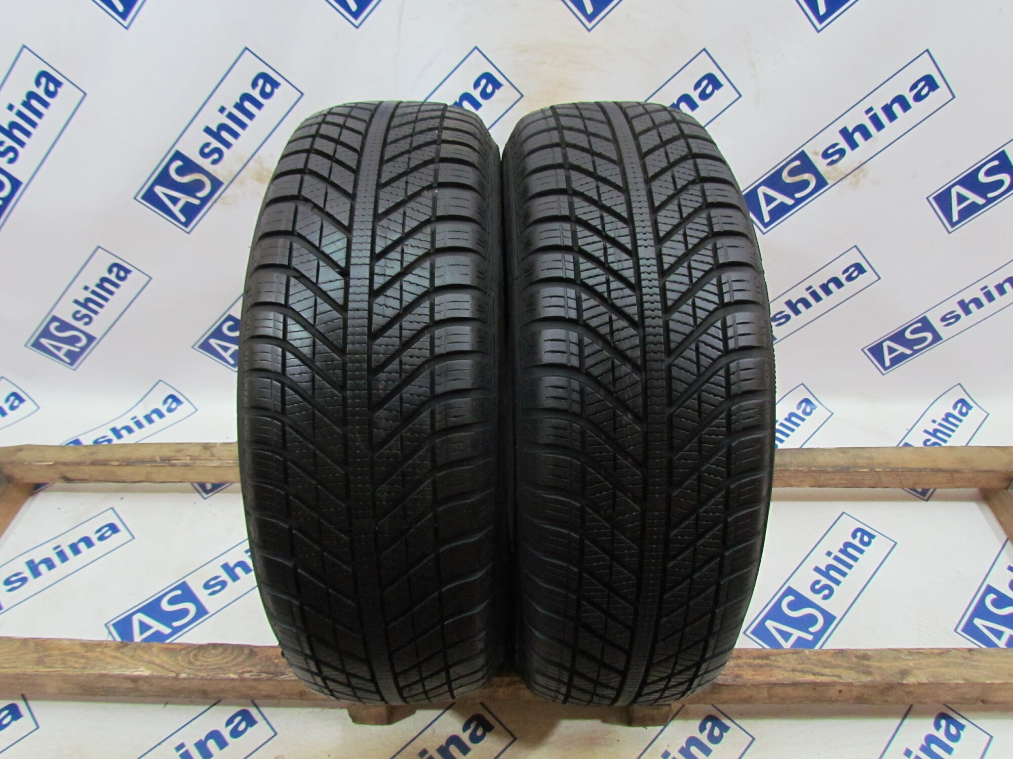 Goodyear Vector 4Seasons 195 60 R16 летние БУ шины 5-10% износ , артикул 0028023