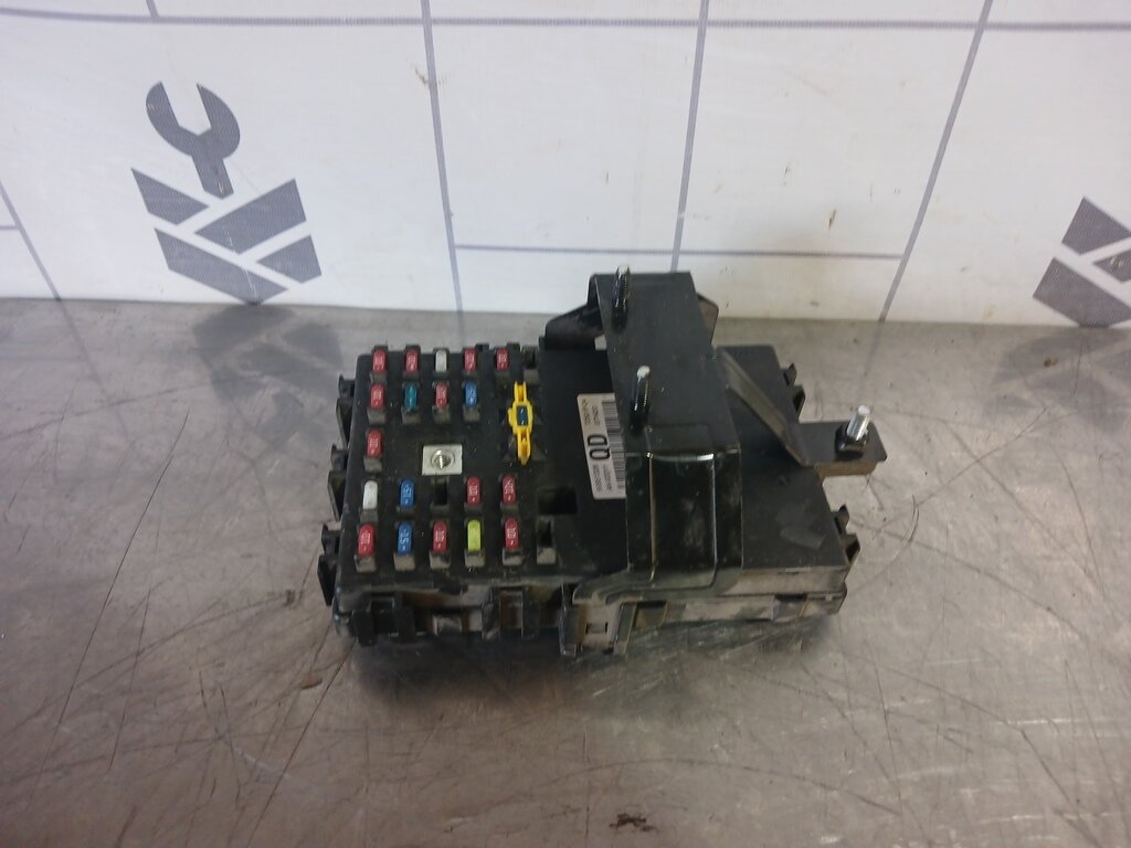 Блок предохранителей Chevrolet Aveo (T250) 2005-2011
