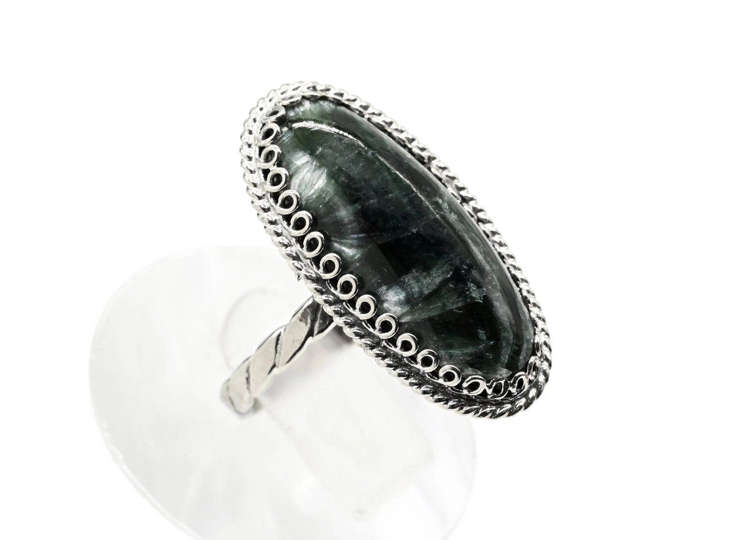 Кольцо, серафинит