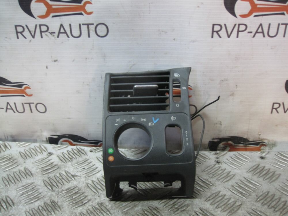 Дефлектор воздуховода Mercedes Benz W210 1995-200