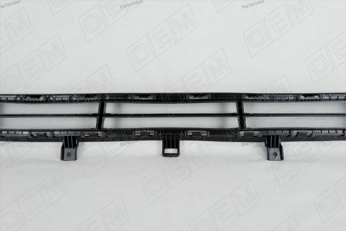 Решетка в бампер нижняя Hyundai Solaris 2 2017-2020, O.E.M. OEM3664