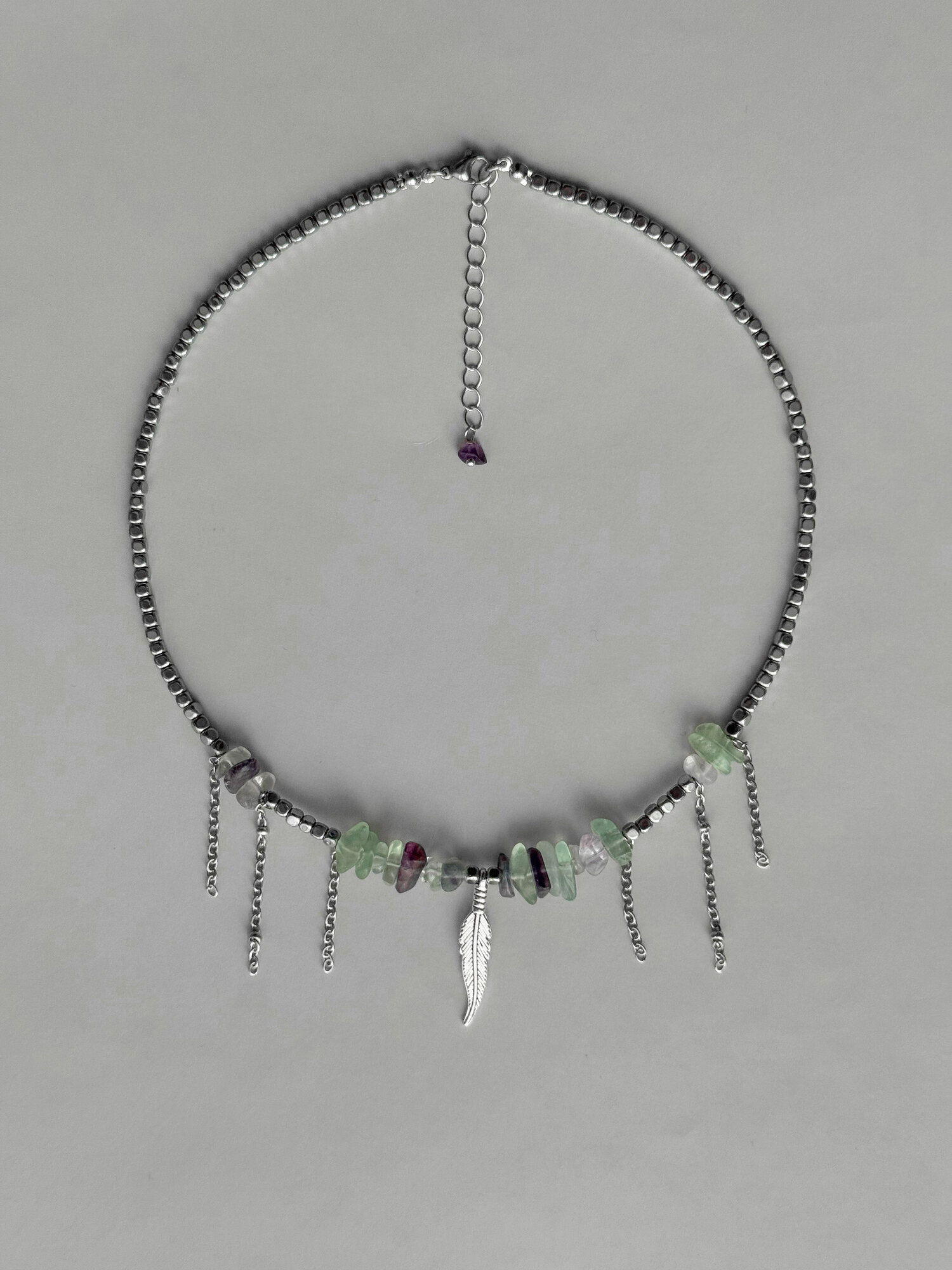 Колье, флюорит, гематит