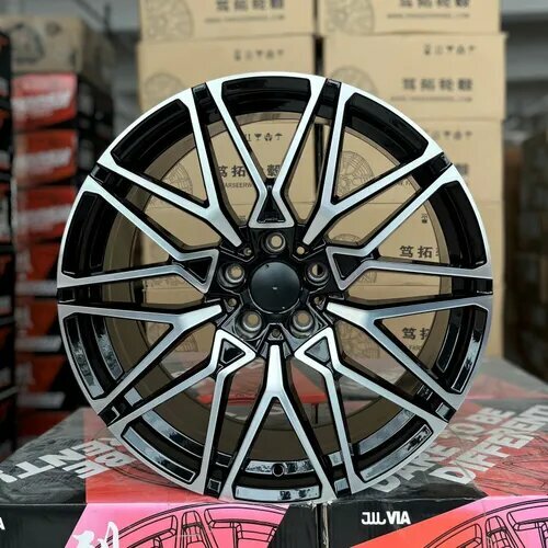 FADI H996F Колесный диск Штампованный 19x8.5" PCD5х120 ET30 D72.6