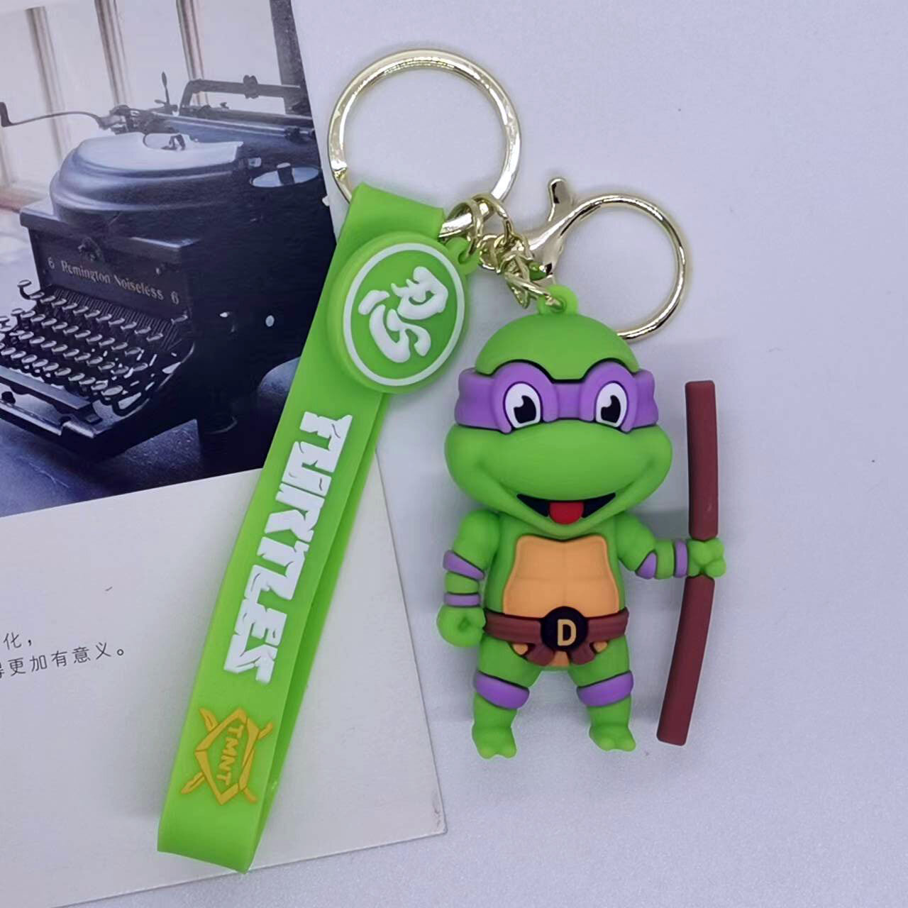 Брелки, сумки, автомобильные брелоки, украшения, небольшие подарки с изображением мультяшных черепашек-ниндзя