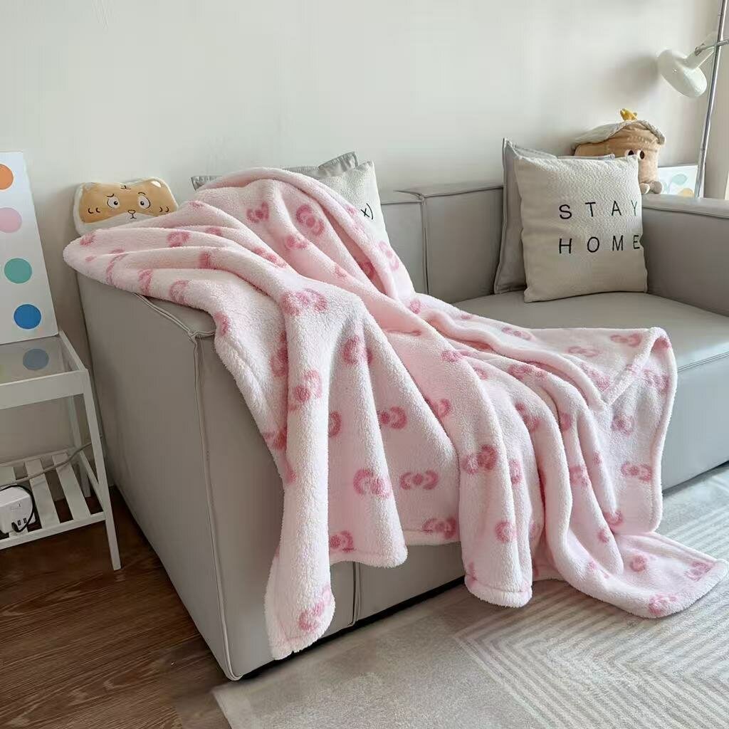 Плед Miniso с мультяшным рисунком, теплый осенне-зимний плед, портативный плед для сна в общежитии, плед для дивана, 120*180 см.