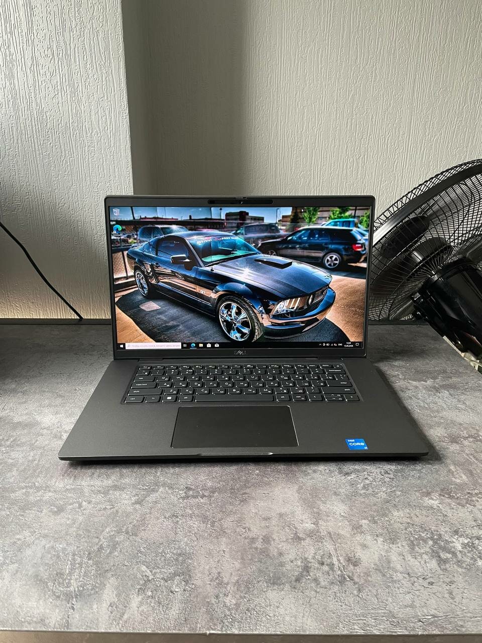 15.6" Ноутбук DELL Latitude 7520, Intel Core i7-1165G 2.8 ГГц, RAM 16 ГБ, SSD 256 ГБ, Intel Iris Xe Graphics