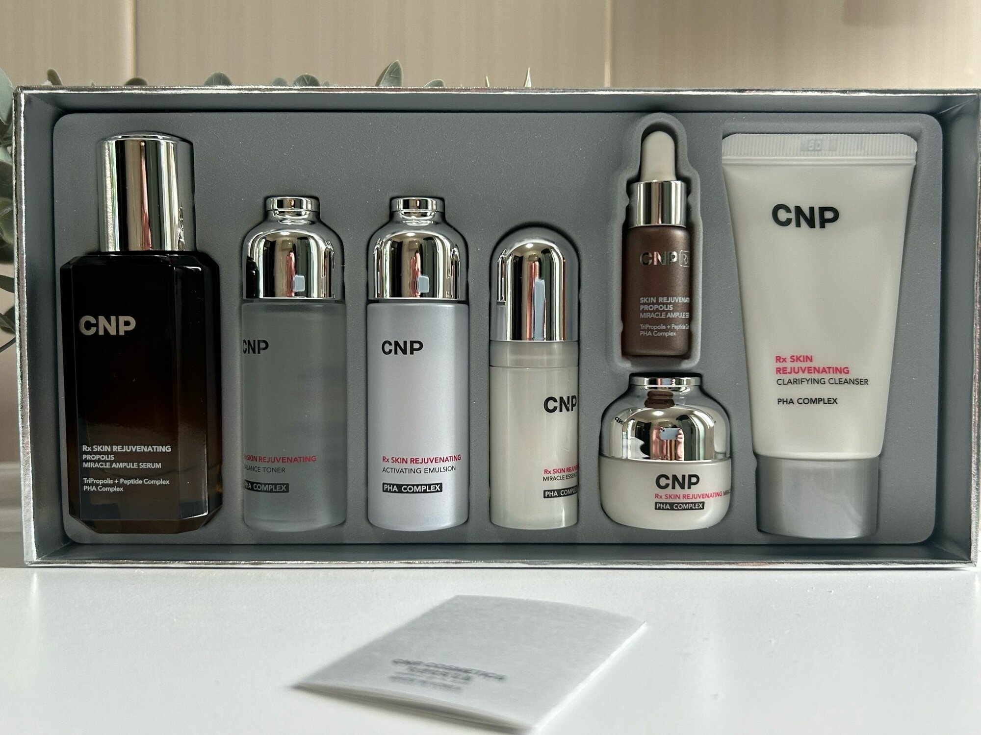 Корейский омолаживающий набор уходовой косметики, CNP Rx skin rejuventaing propolis miralce ampoule serum set