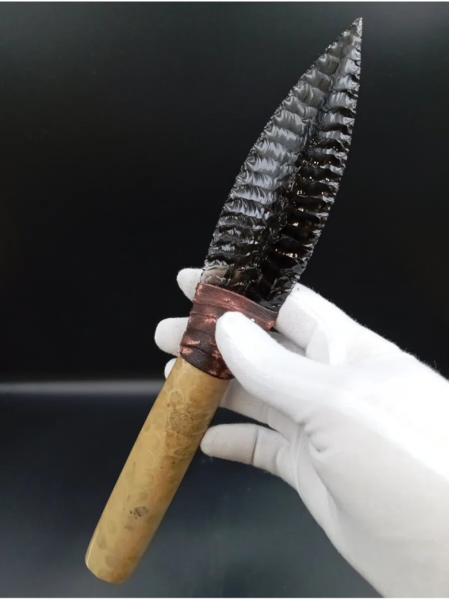 Нож обсидиановый с рукоятью из окаменелости коралла 26 см