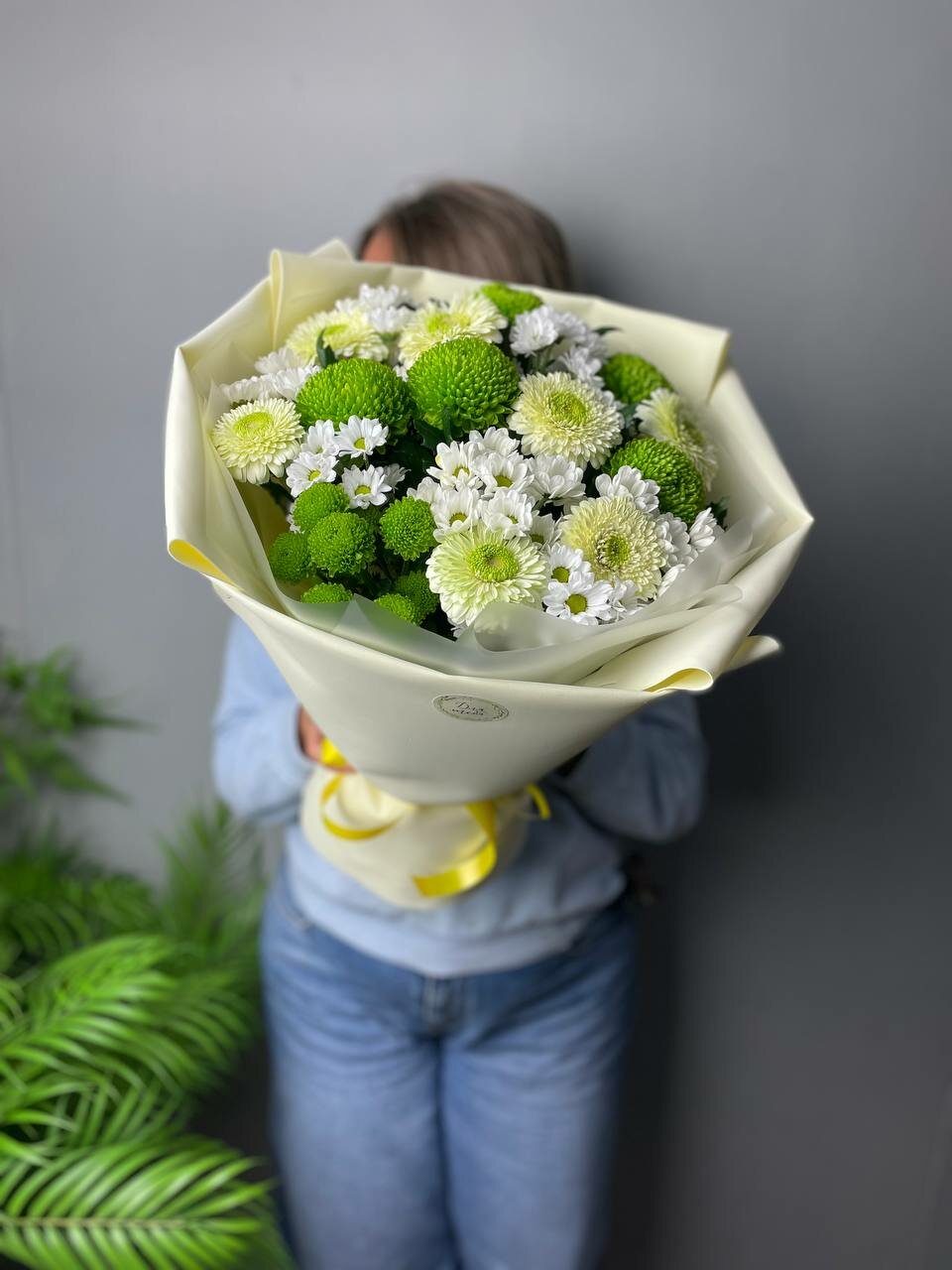 Шикарный Букет Гермини и Хризантема с доставкой на дом, живые цветы