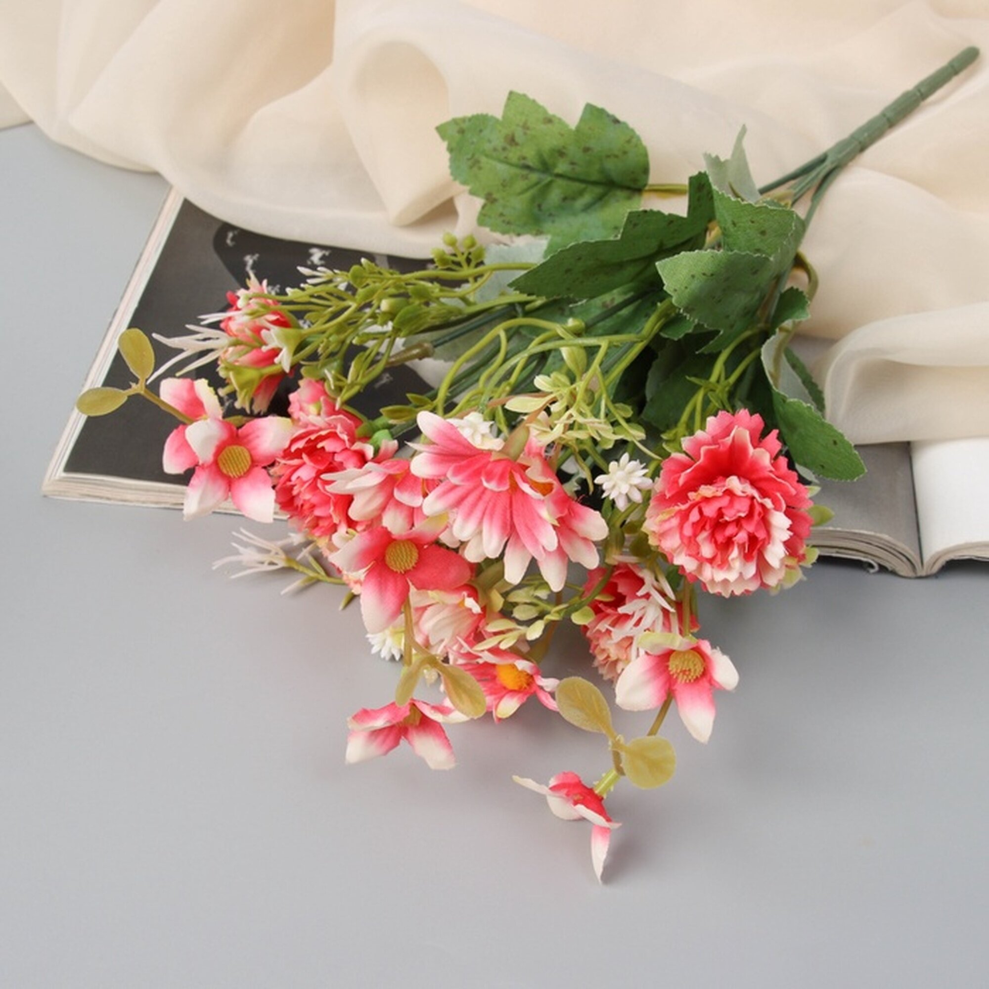 Букет искусственный «Калина розеум с ромашками», 30 см, микс