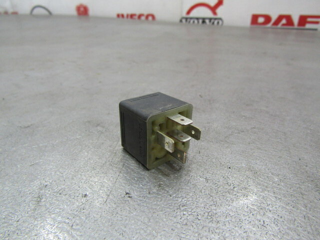 Реле силовое Mercedes Axor