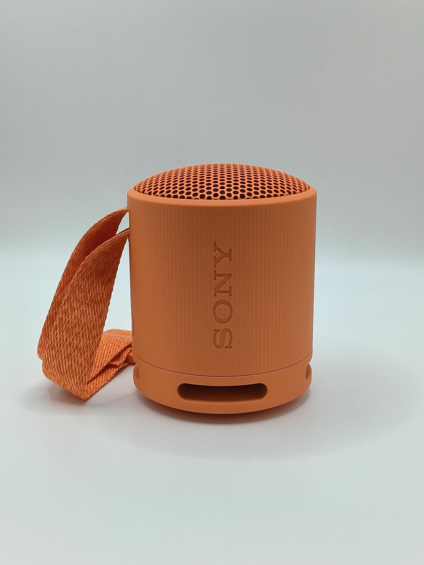 Портативная Bluetooth-колонка для активного отдыха (велосипед, кемпинг) с чистым объёмным звуком и защитой от воды/пыли