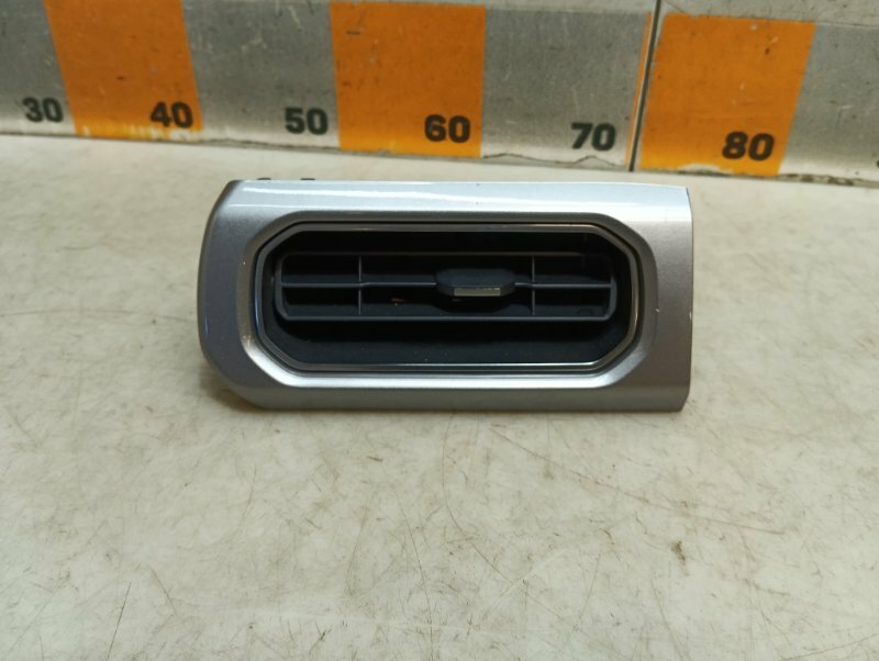 Б/У Дефлектор воздушный Renault Arkana 2021 JC Лев. 431208 RENAULT арт. 687619585