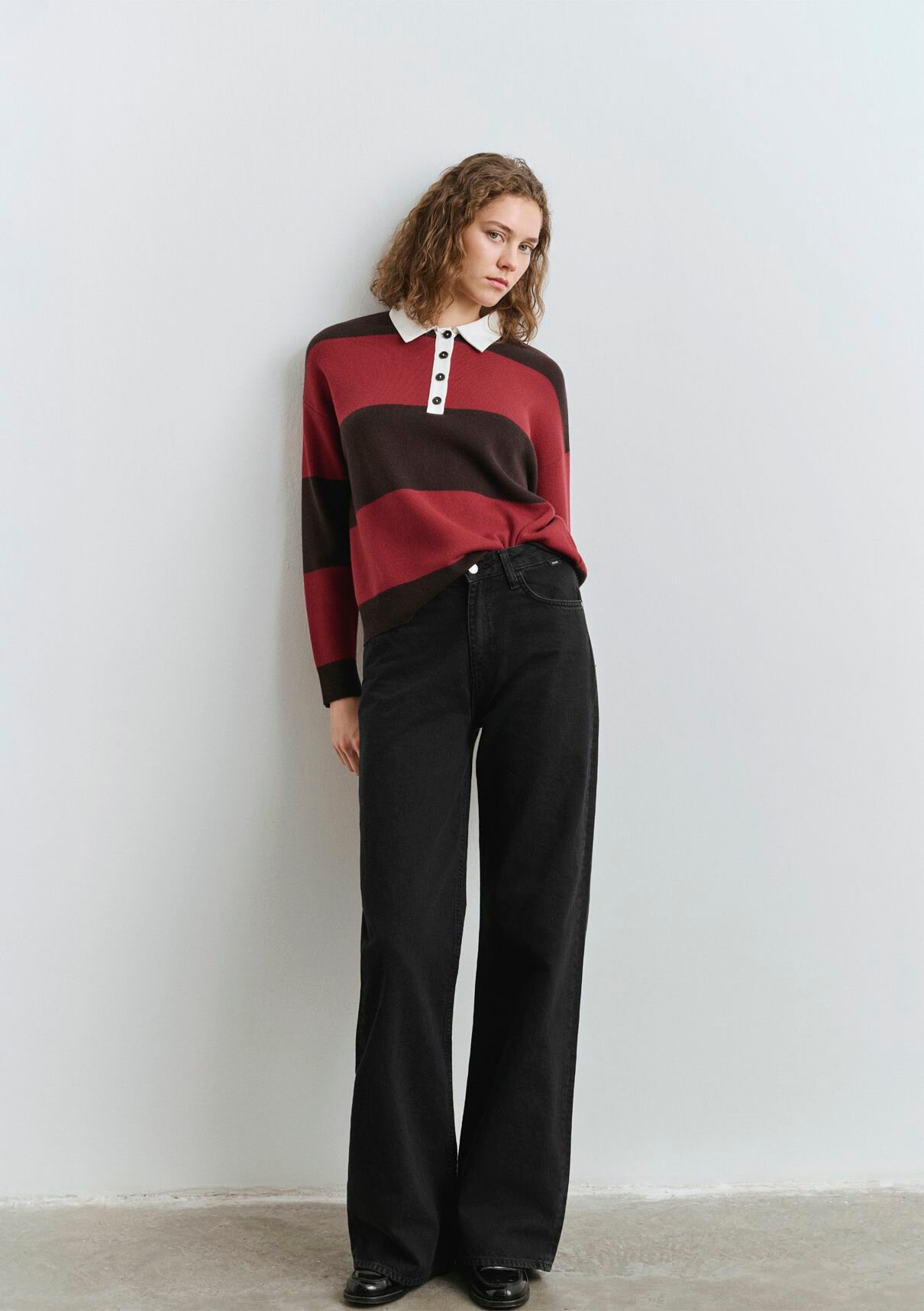 Джинсы широкие 