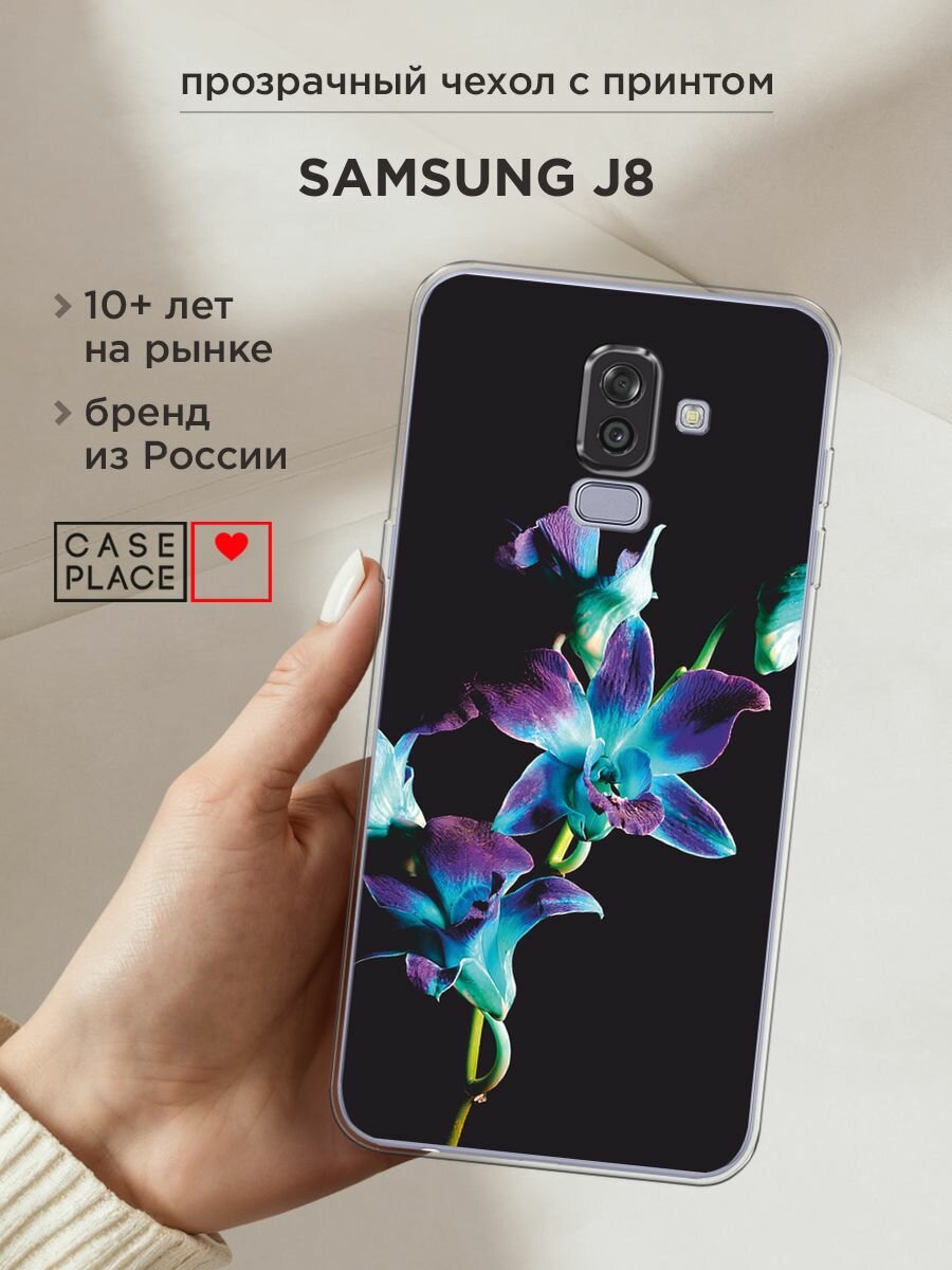 Чехол на Samsung Galaxy J8 / Самсунг Галакси Джей 8 с принтом "Синий цветок на черном"