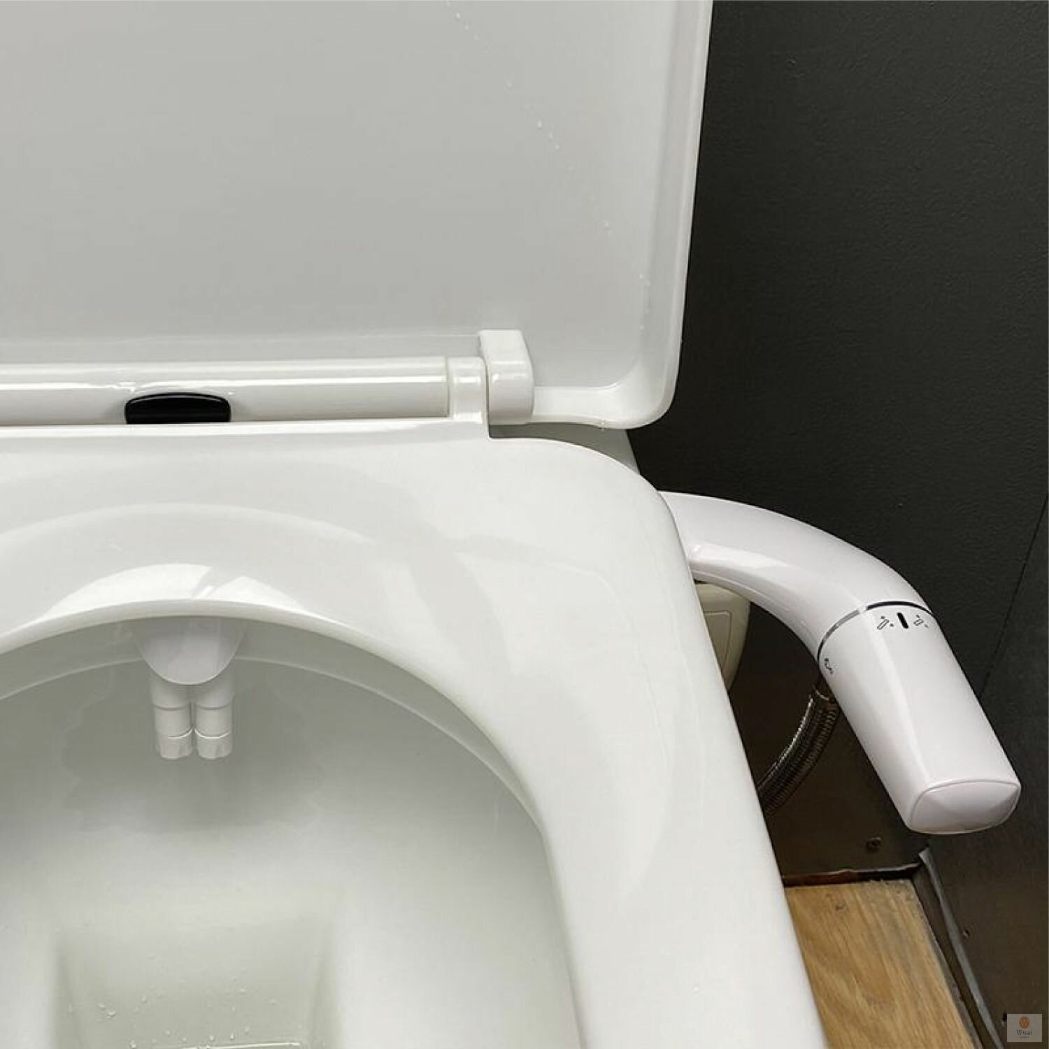 Биде приставка для унитаза. Левосторонняя регулировка. Биде для унитаза. Гигиенический душ