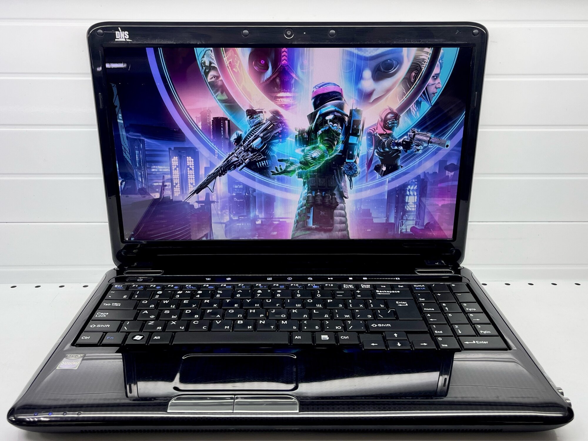 Ноутбук DNS MB50II1, 1366x768, Intel Core i5-2430M, RAM 4 ГБ, SSD 120 ГБ, Intel HD Graphics 3000, Windows 10, чёрный