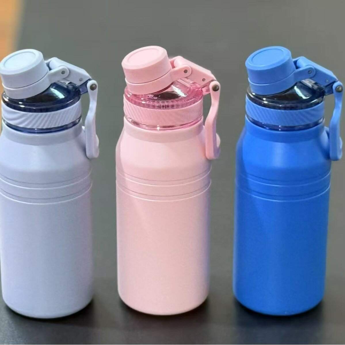 Простой однотонный термос из нержавеющей стали с ремнем для переноски, портативный автомобильный термос, термос большой емкости для занятий спортом на открытом воздухе