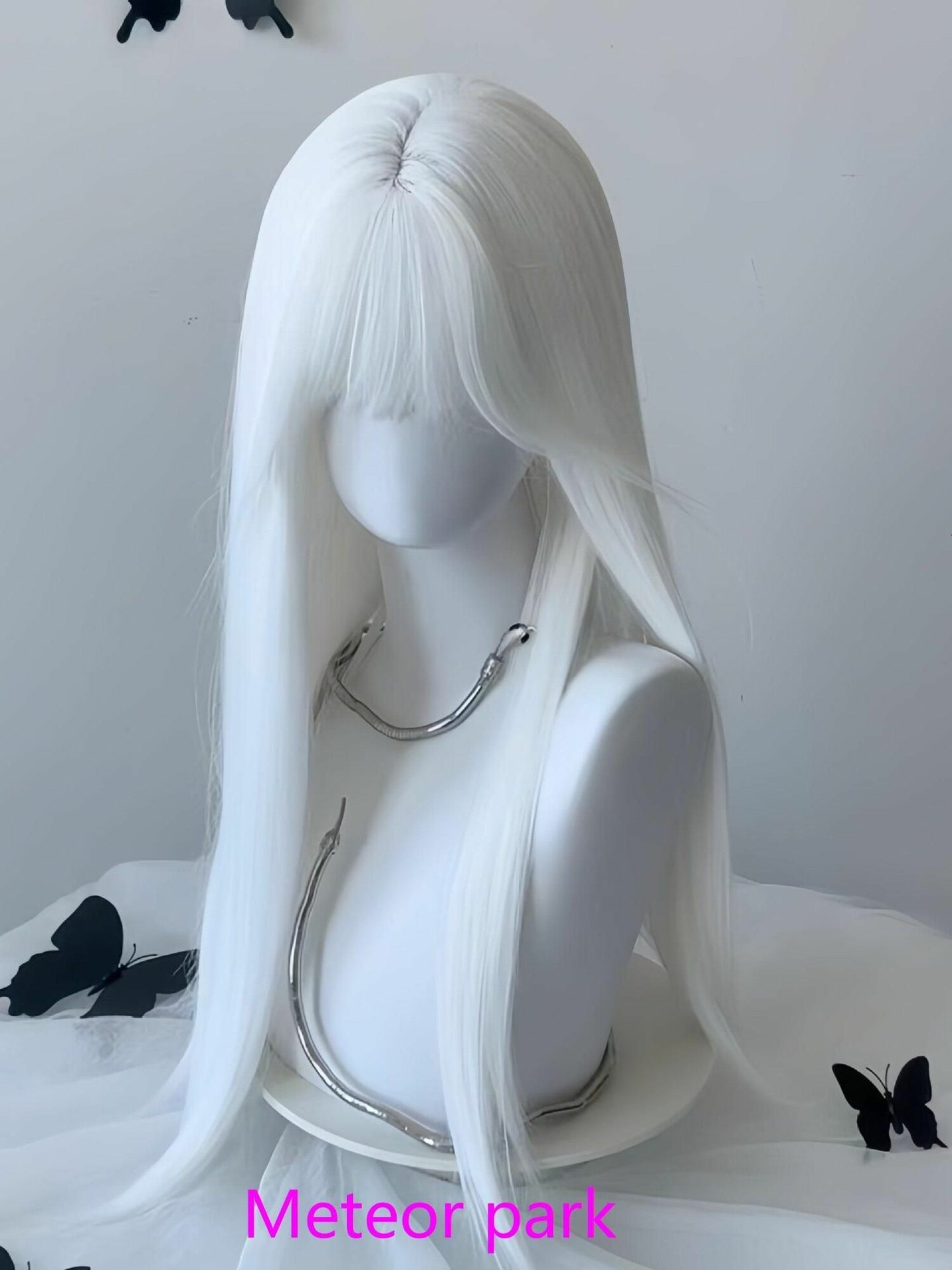 Парик женский длинный белый