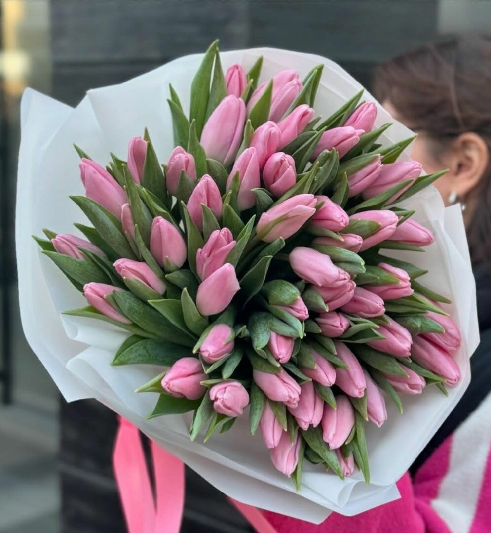 Букет из розовых тюльпанов