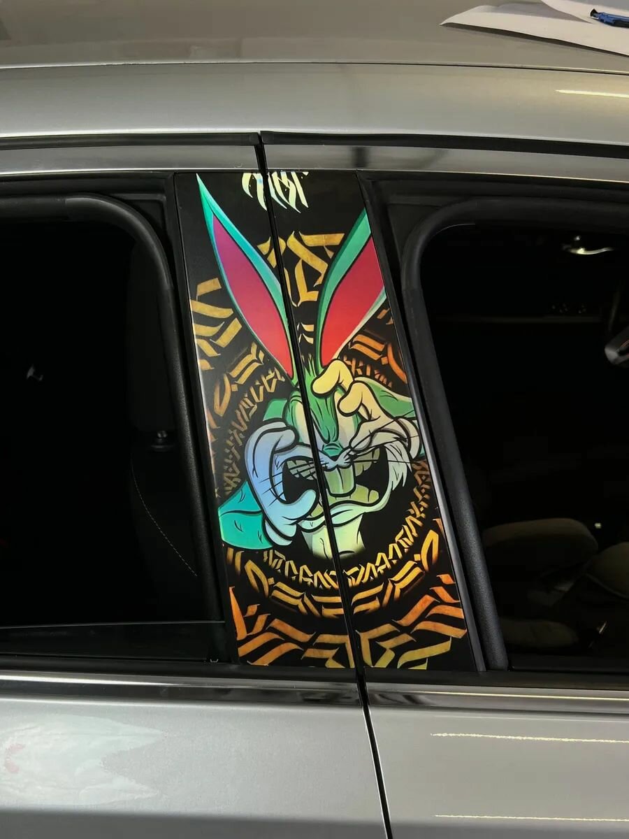 Наклейки на автомобиль / Наклейки на стойки авто