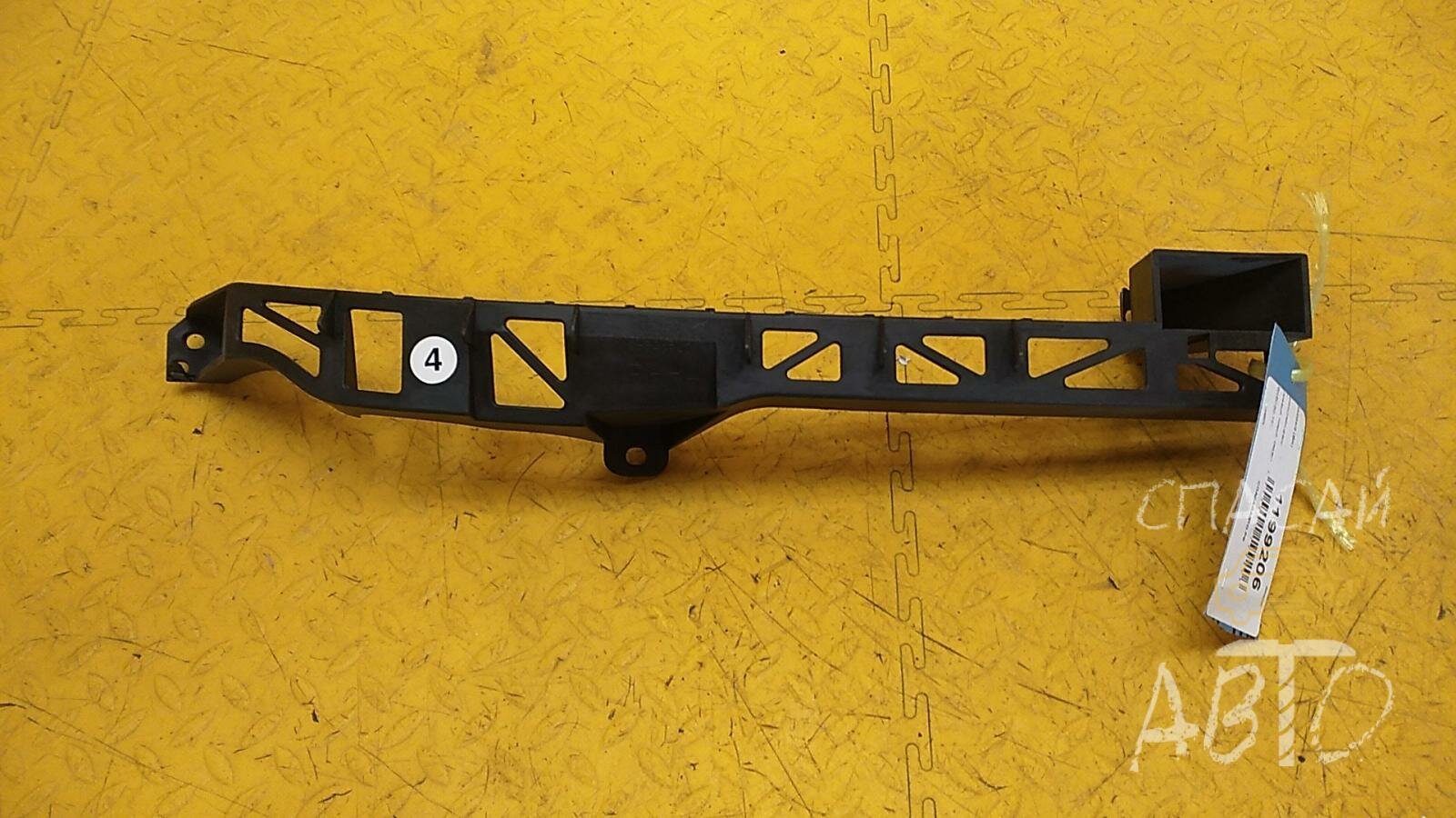 Кронштейн фары 3 (BK) Mazda BN8V50151