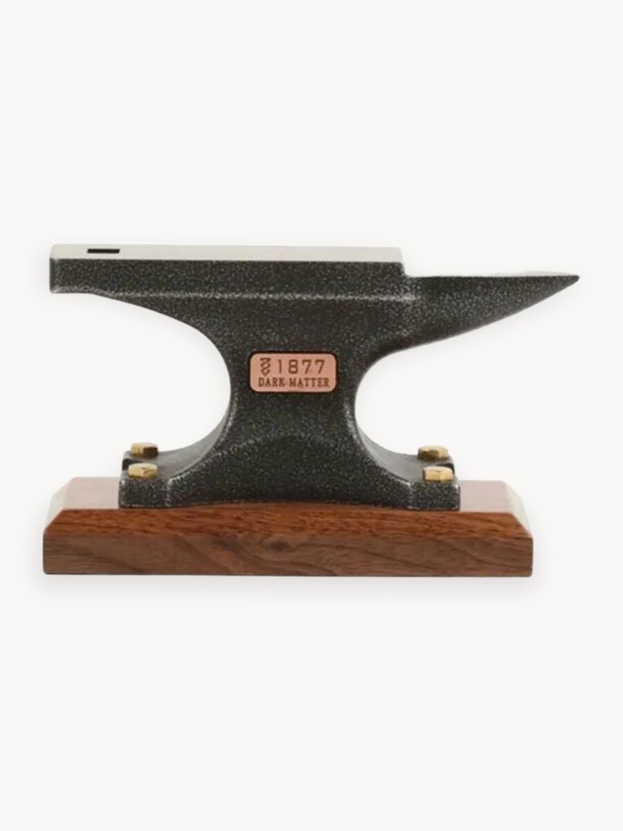 Наковальня цельностальная однорогая настольная