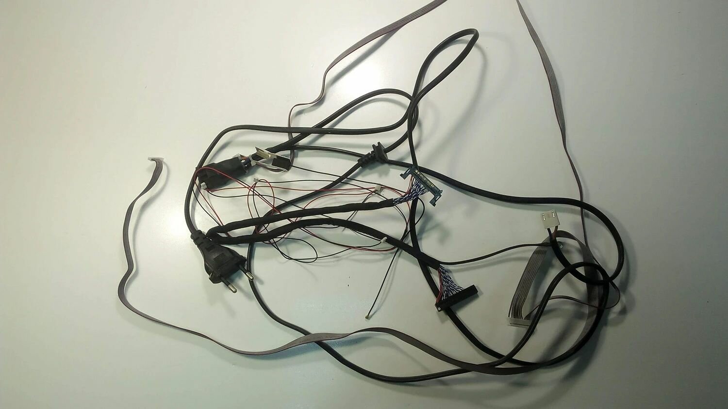 LVDS + Комплект шлейфов + Кабель питания с разъемом до основной платы для F43D8000K Lcd Телевизор Dexp Шлейф арт. 11084