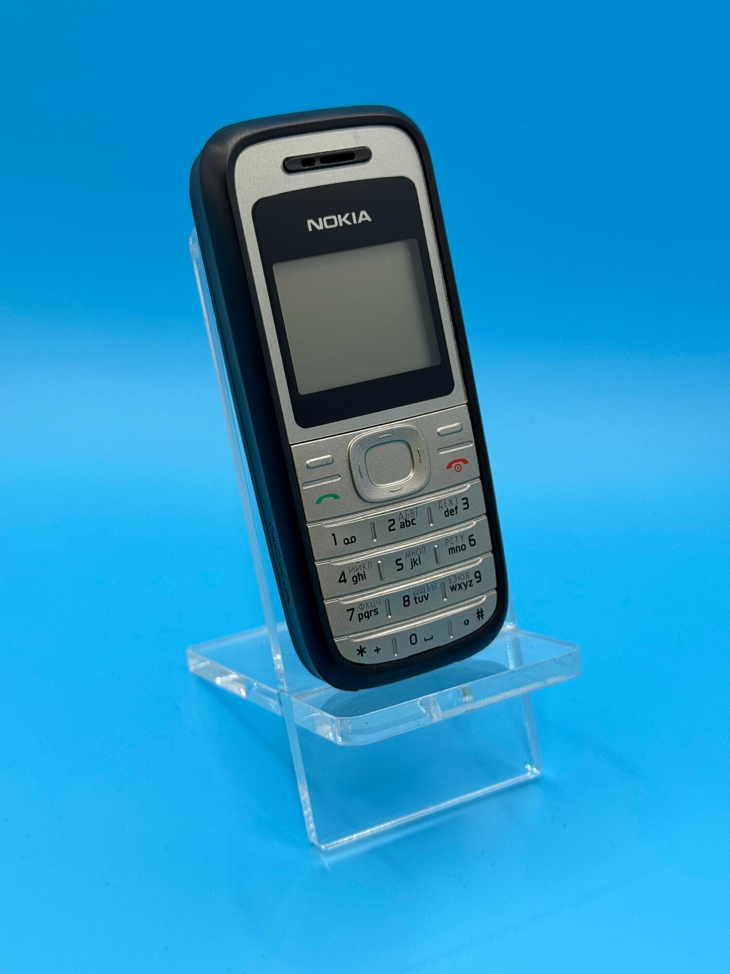Мобильный телефон Nokia 1200