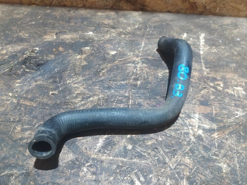 Патрубок отопителя Audi 80 B3 (1986 1991) Б/У с пробегом