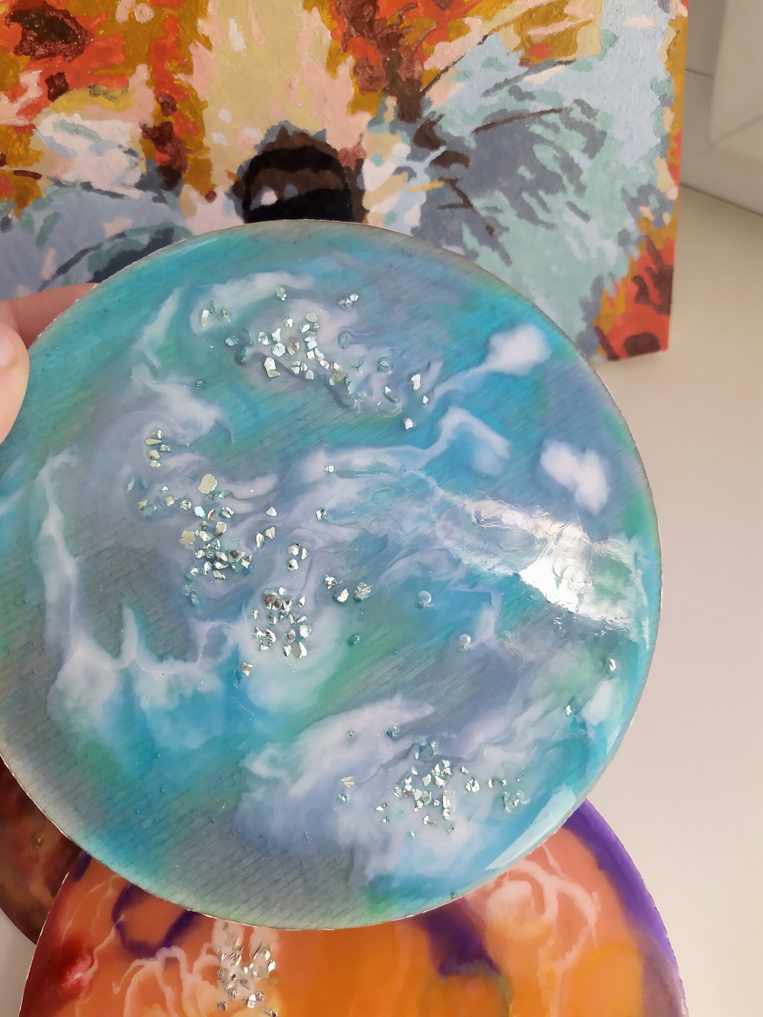 Предмет интерьера "Абстракция. Земной Шар", из эпоксидной смолы, круг, диаметр 13.5 см