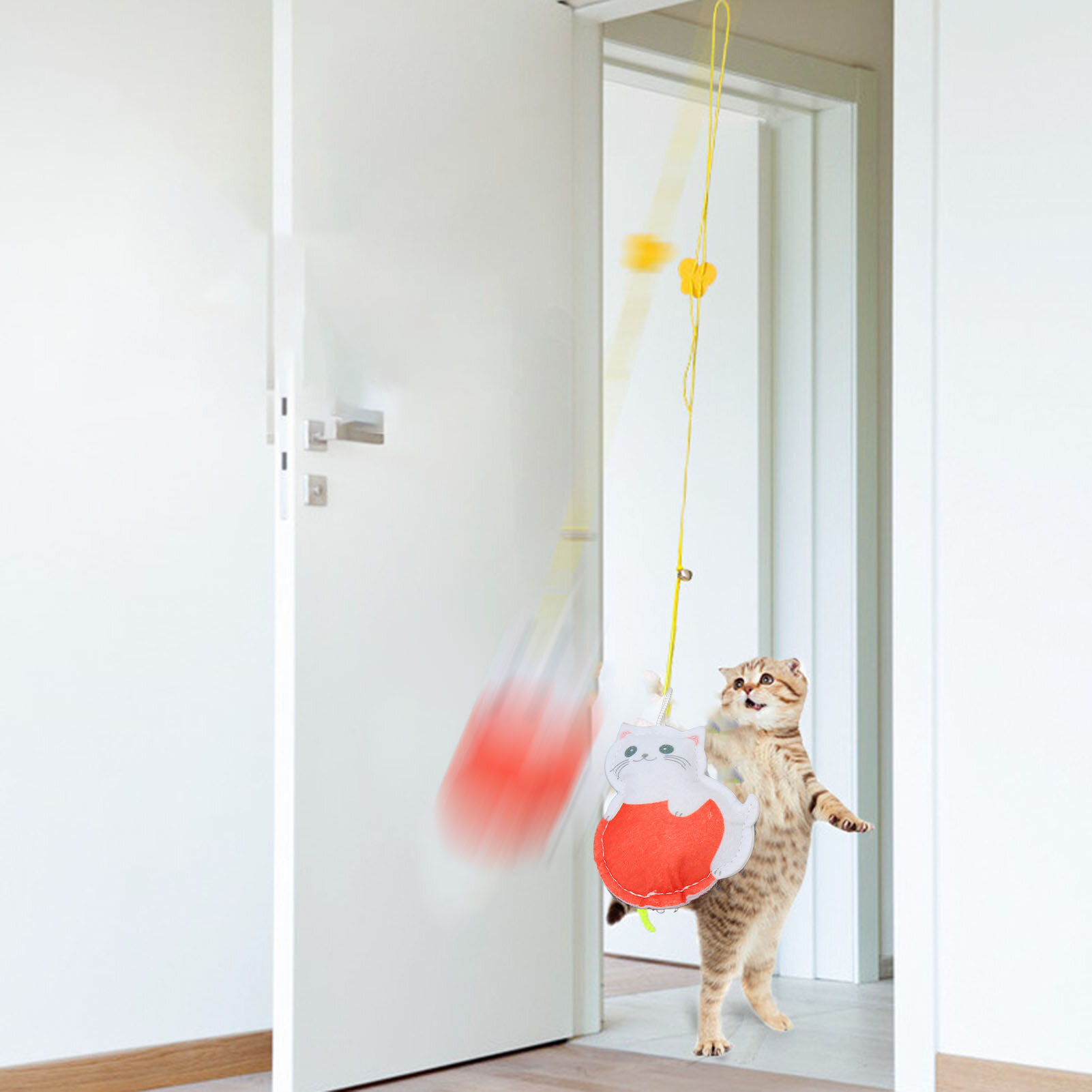 Игрушка для котов подвесная дверная интерактивная из фетра в форме котенка, ретрактируемая teaser-игрушка для упражнений, с встроенным котипном, регулируемым ремнем, неразмечающими крючками, 1 штука фетра, 1 штука эластичного веревка