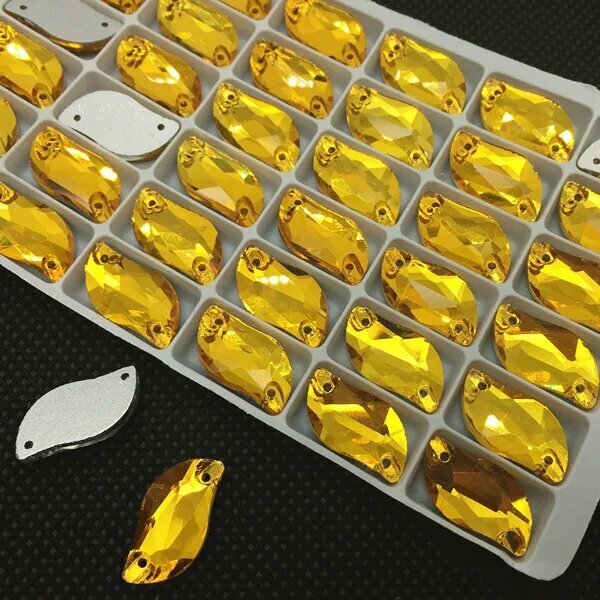 Стразы стеклянные topaz 10x20 мм 25шт
