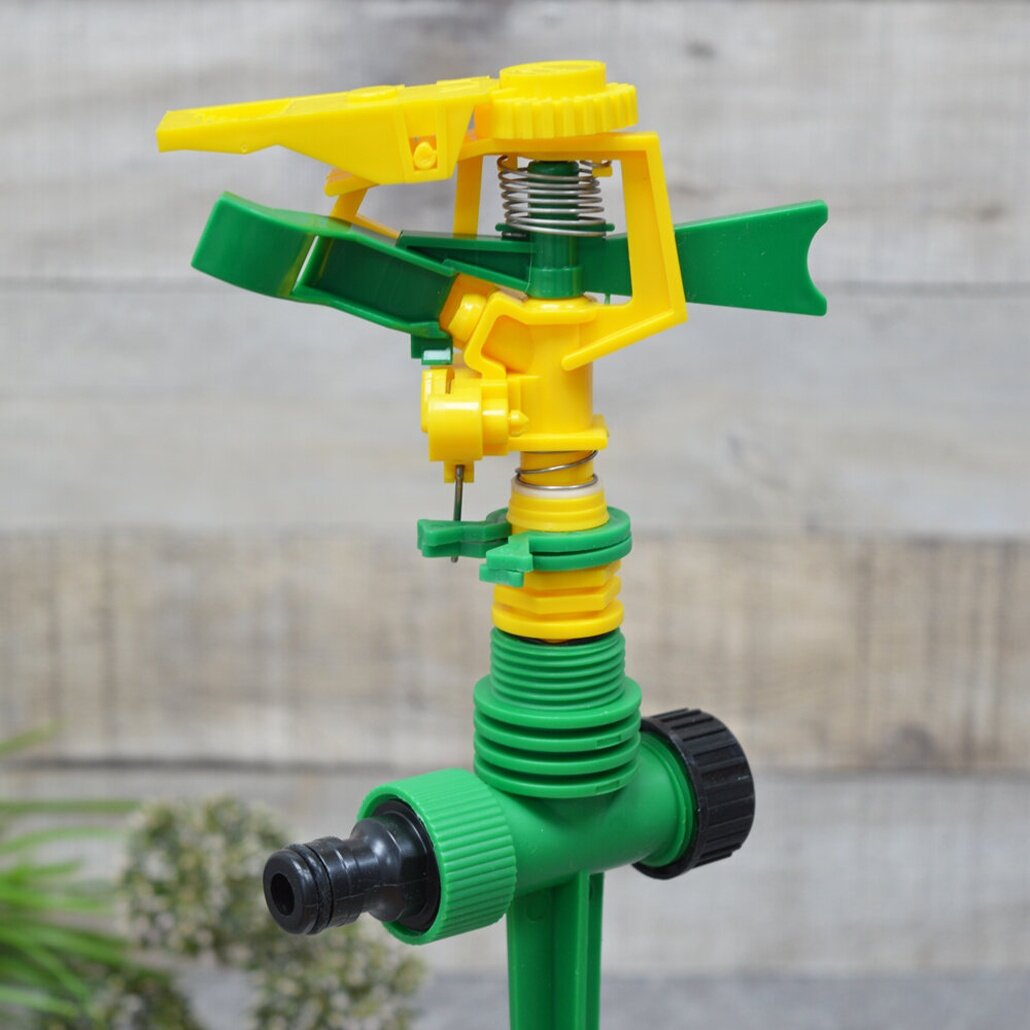 Разбрызгиватель импульсный на пике, удобный полив для сада, пластик, зеленый/желтый