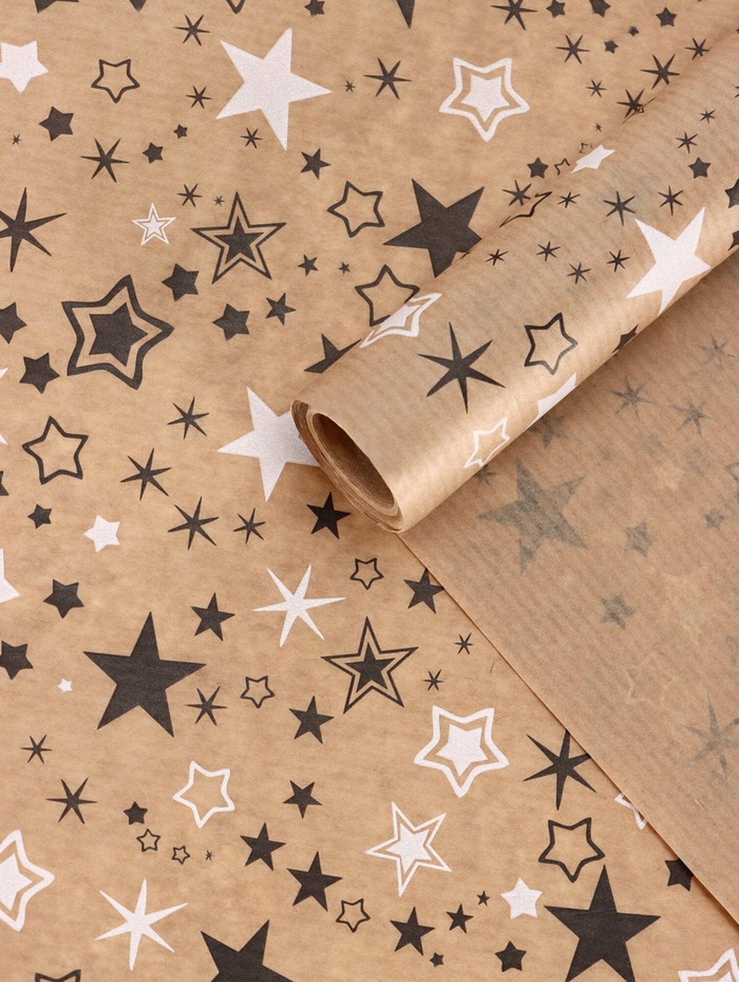 Бумага упаковочная крафт "Звезды", белый/графитовый, 0,72 х 10± 5% м, 40 гр