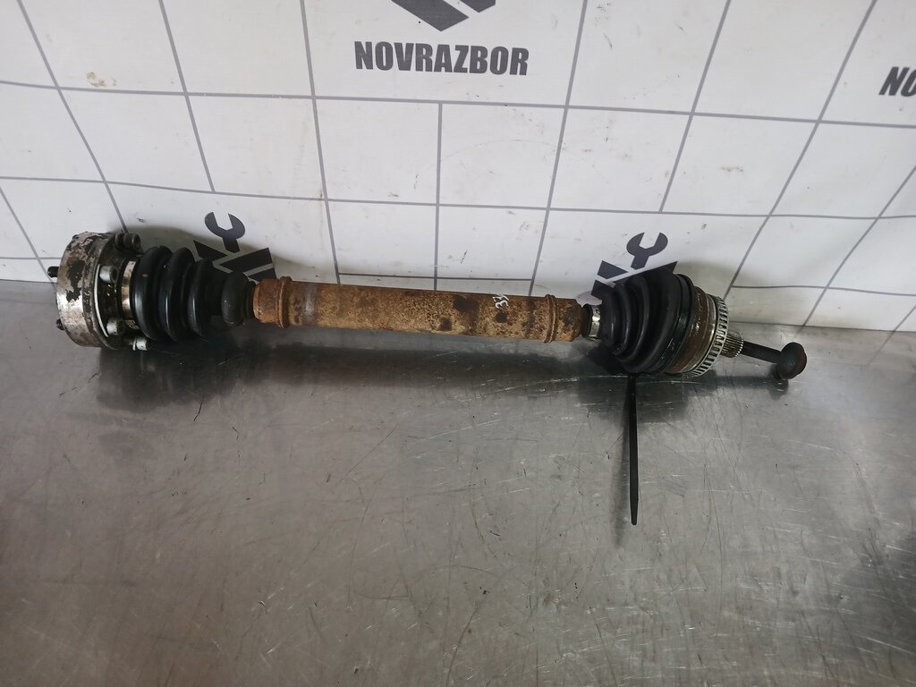 Полуось передняя правая VW Passat B5 96-00