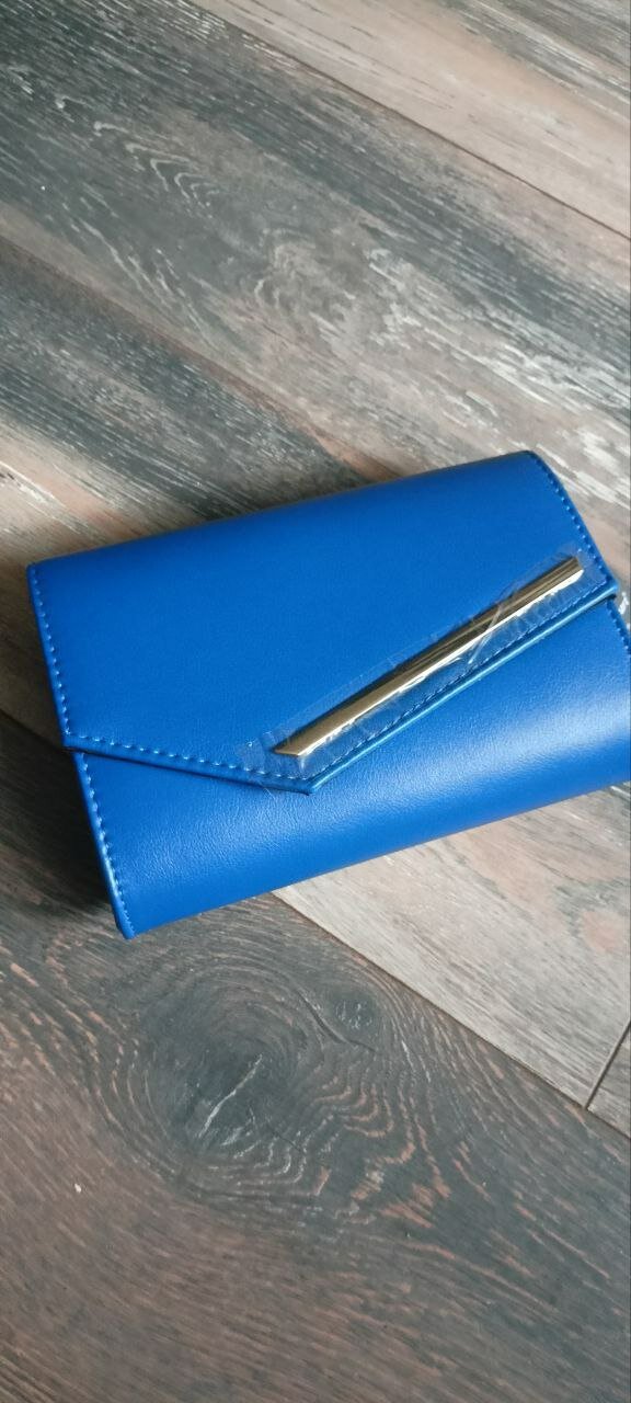 Сумка клатч  Клатч синий среднего размера кожаный