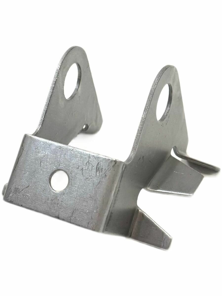 Кронштейн крепления бензобака (упор) УАЗ Патриот (УАЗ оригинал)