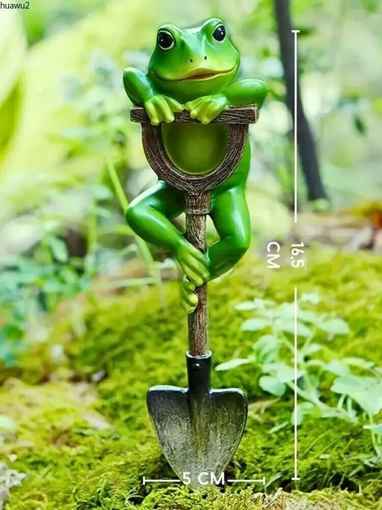 Топиарная фигура из искусственной травы