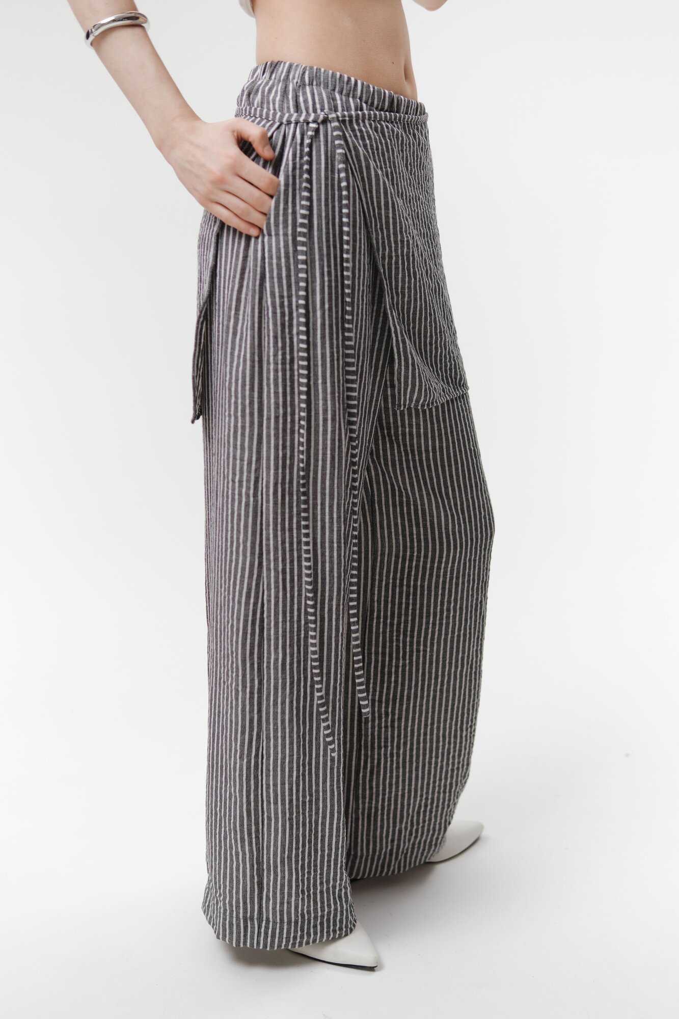 Брюки трубы