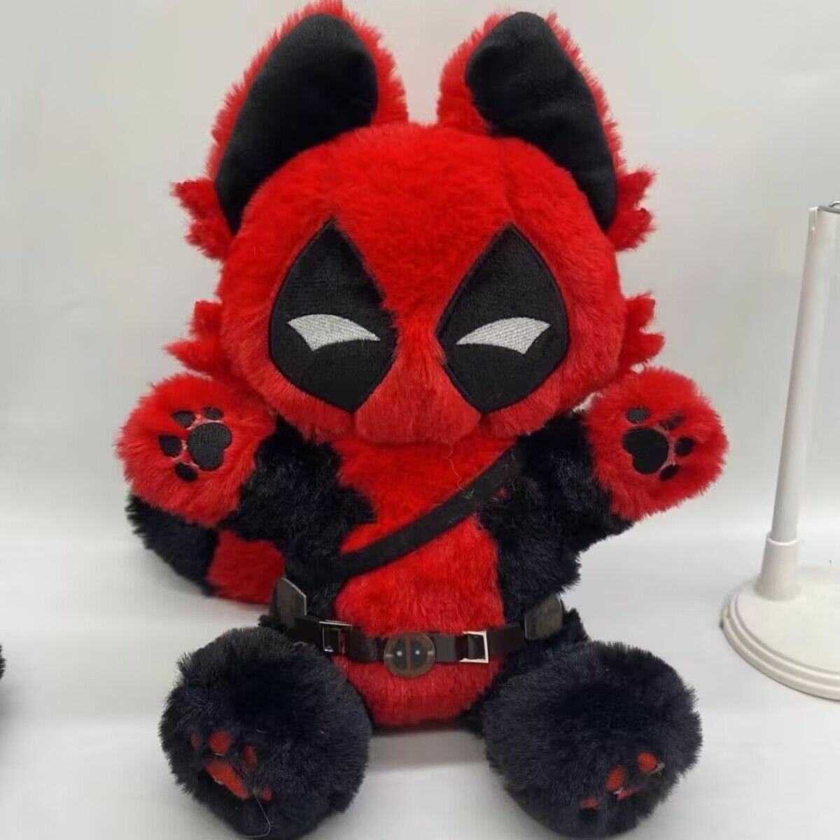 Мягкая игрушка Deadpool, интерактивная, цвет хаки, высота 30см