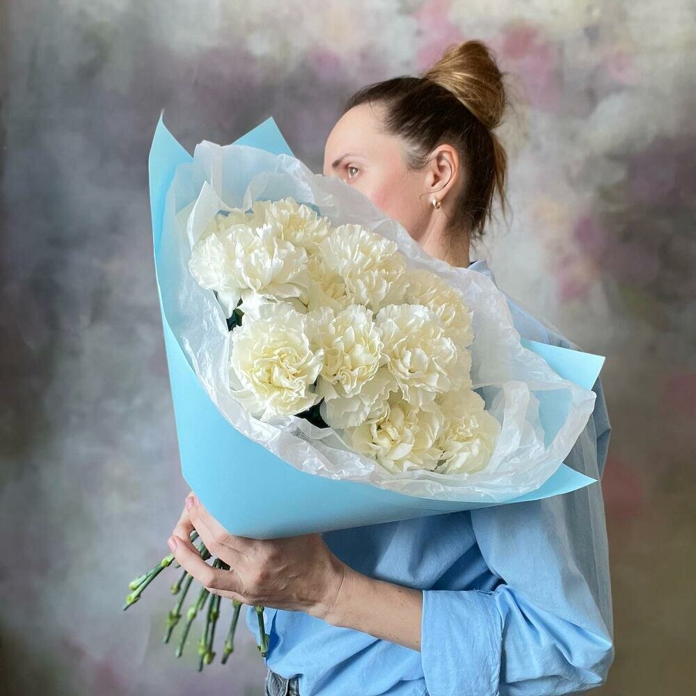 Букет из белой гвоздики, стильный стойкий букет для любого повода