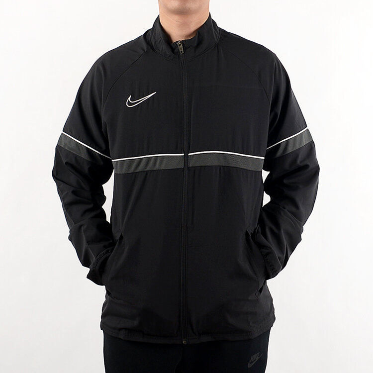 Куртка NIKE, размер М — фото 1