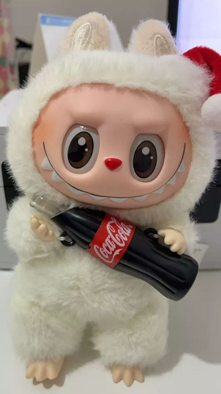 Мягкая игрушка Labubu брелком Coca-Cola