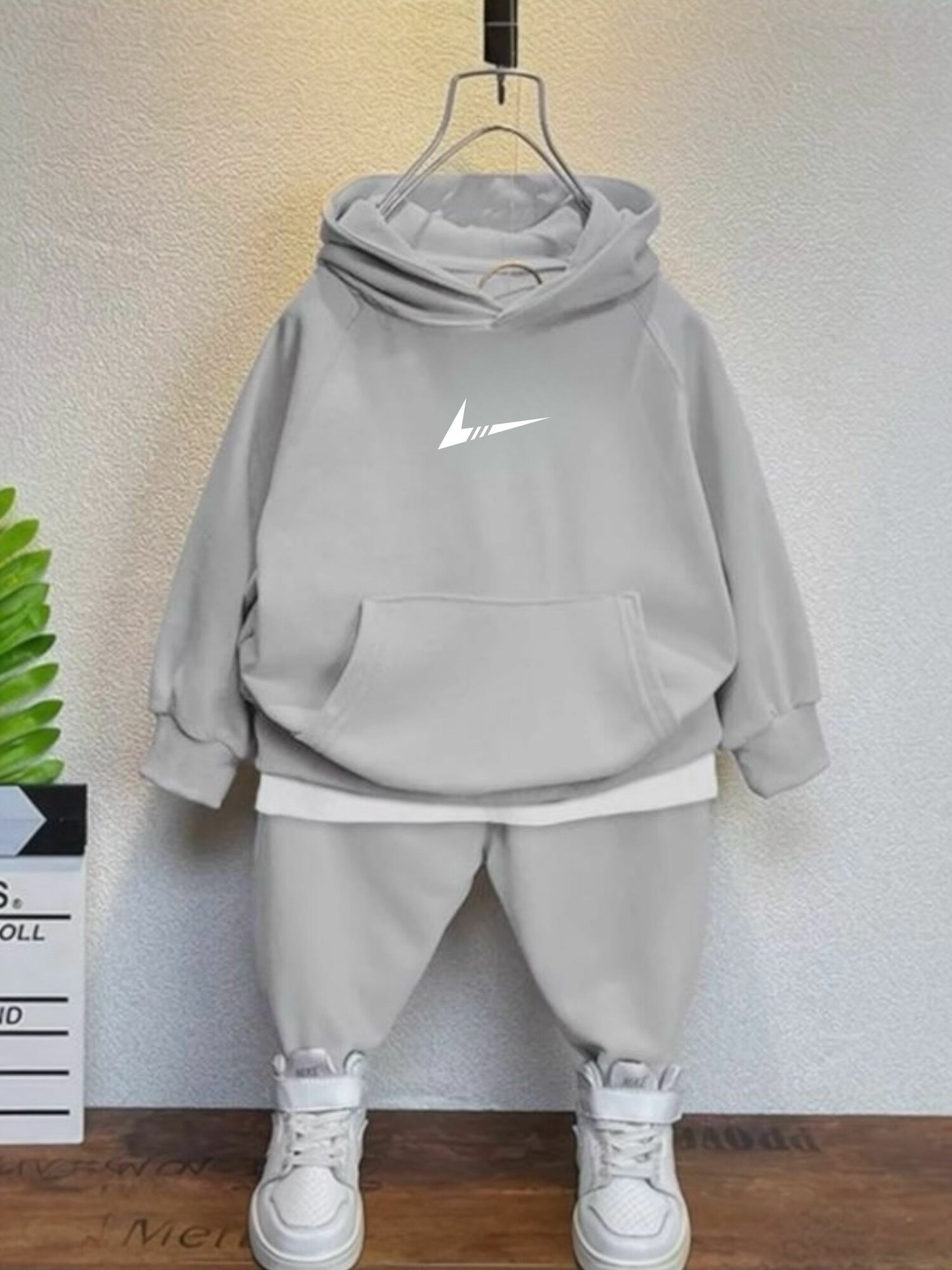 Костюм спортивный