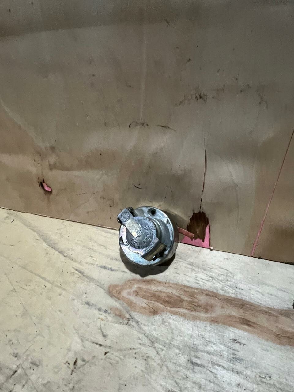 Железная розетка для прицепа ПС300А СССР