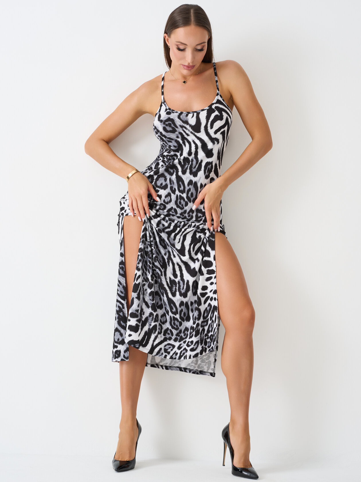 Платье для женщин