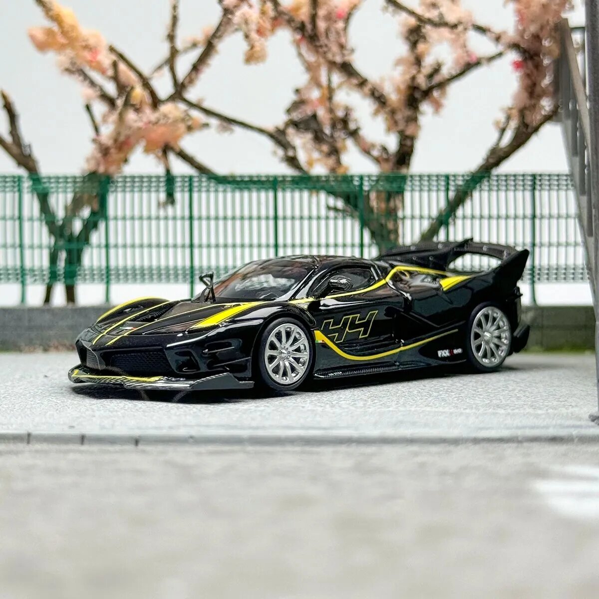 Little Toy SH Model 1:64 Ferrari FXXK EVO Легковая модель автомобиля