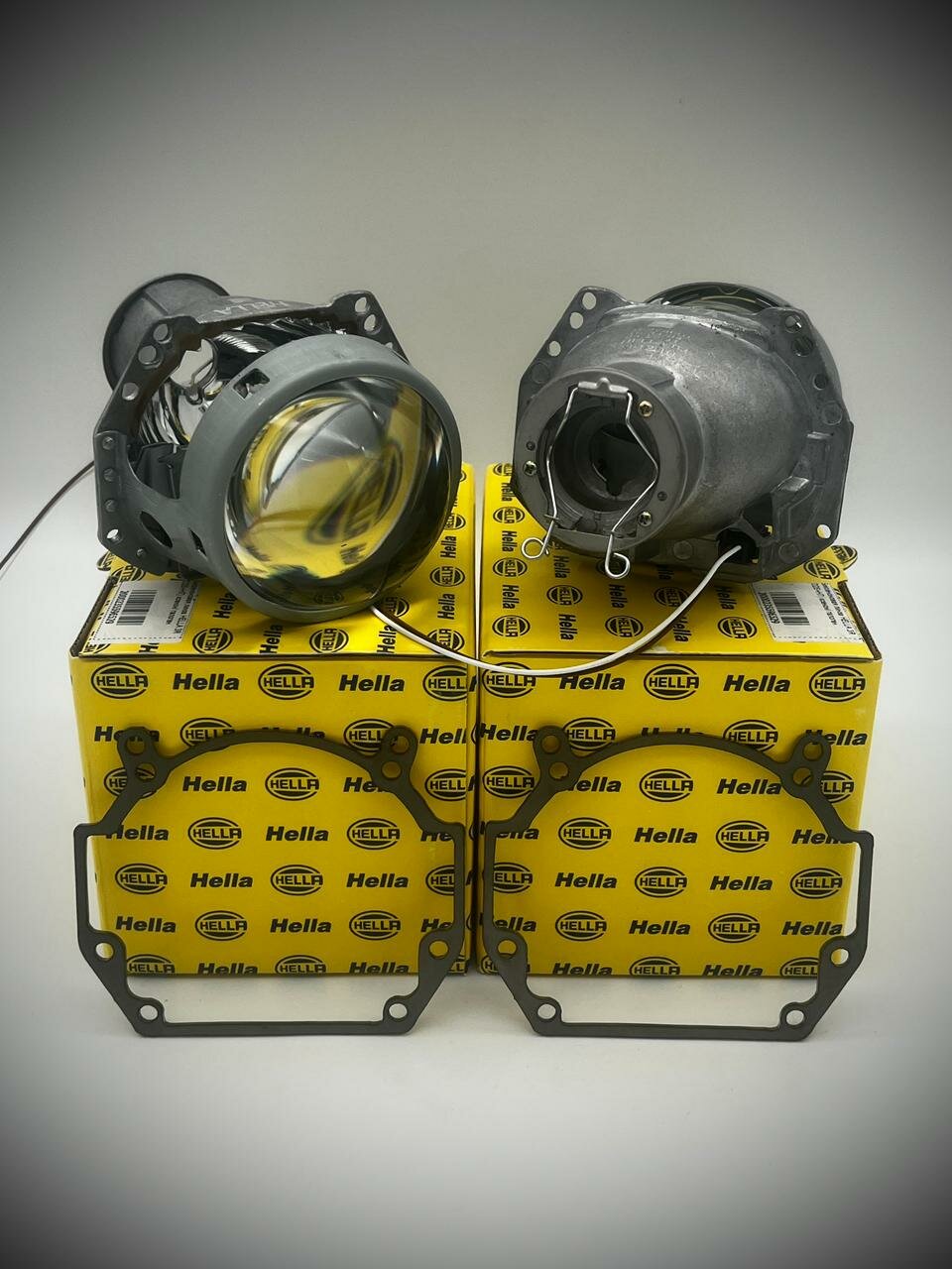 Линзы H7 галоген для Volkswagen Passat B6 2005-2010 / Би линзы на - Hella 3