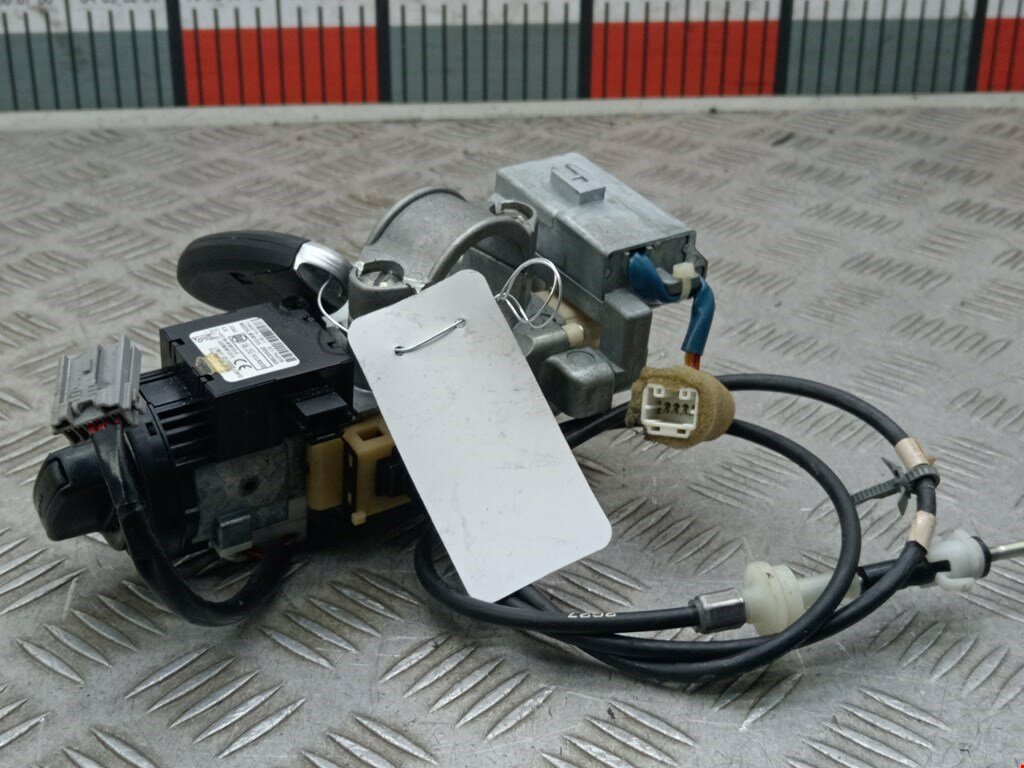 Замок зажигания Nissan Qashqai+2 K9810JD11C арт. 2261631